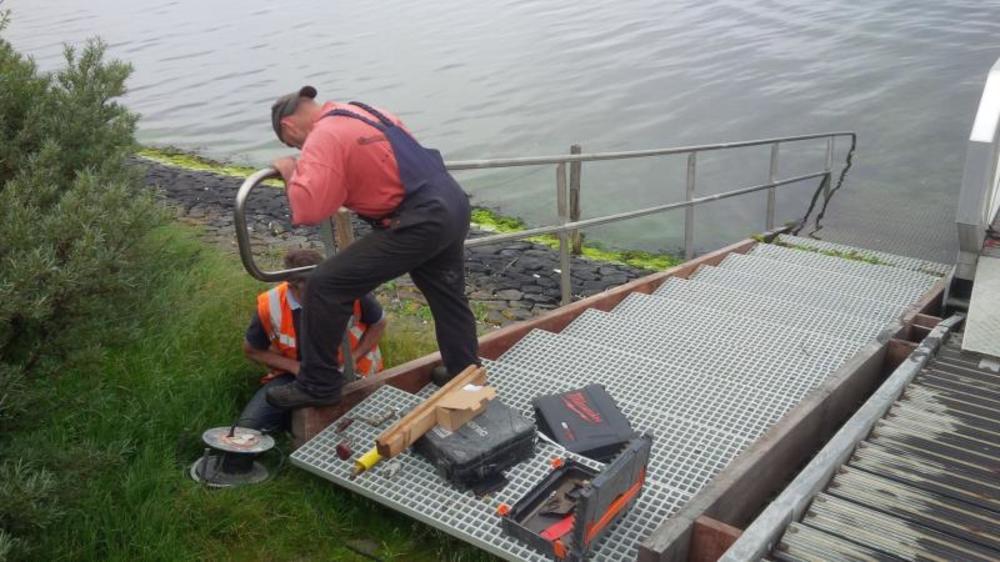 Leuningen nieuwe trappen Kerkweg | Duikplaats.net
